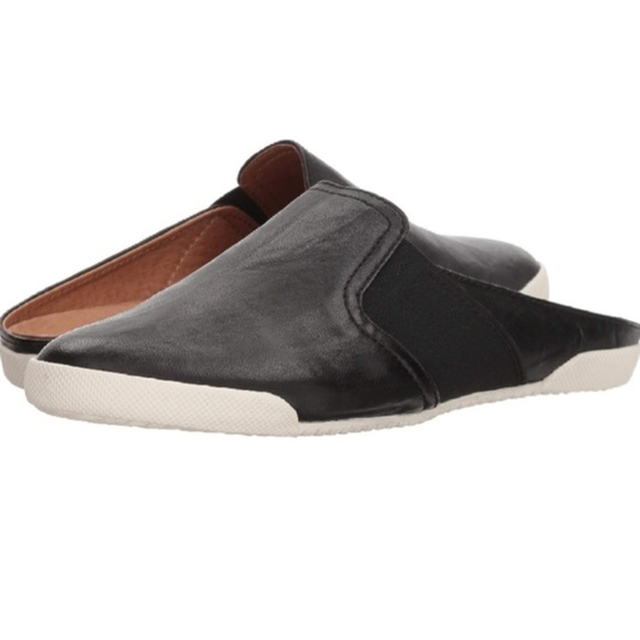 Frye | Shoes | Frye Womens Melanie Gore Mule Black | Poshmark